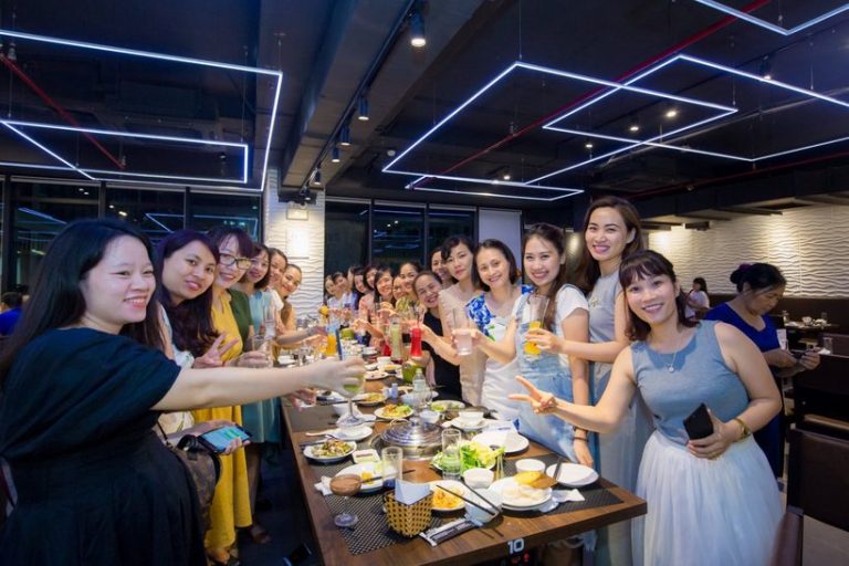 Buffet Poseidon: Menu, bảng giá, khuyến mãi và các chi nhánh ở Hà Nội