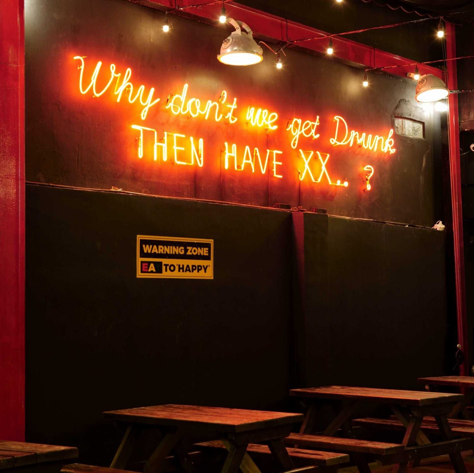 Review nhà hàng Warning Zone: Menu đồ ăn, bảng giá, tất cả chi nhánh