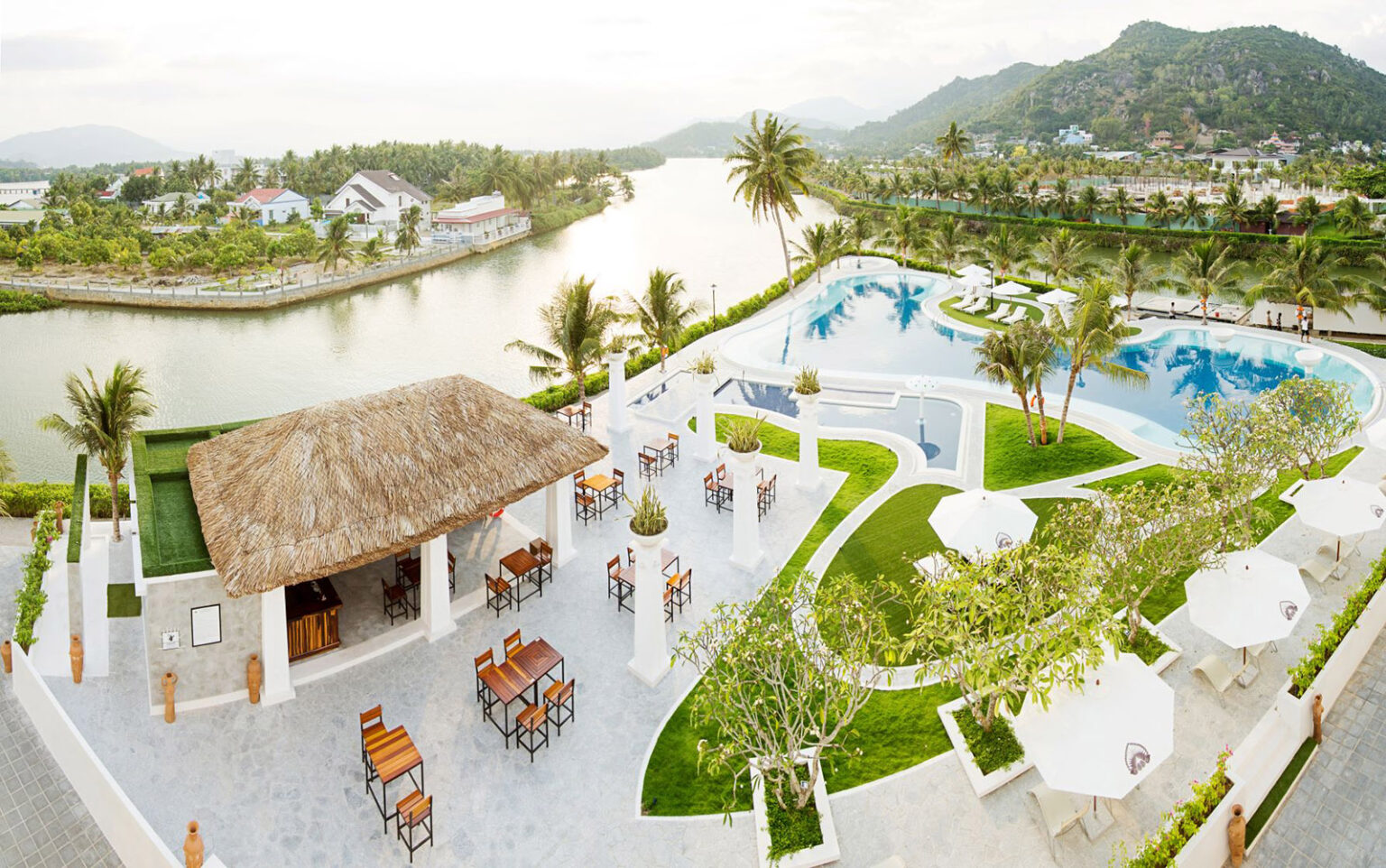 Langchia Nam Du Resort có bãi tắm riêng, điểm ngắm bình minh đẹp nhất