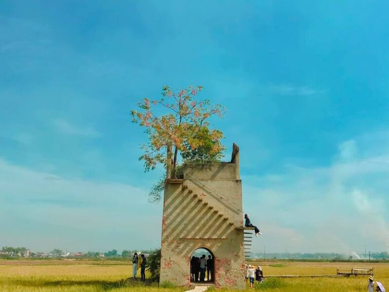 Lò gạch cũ - Một khoảng trời bình yên giữa lòng phố Hội