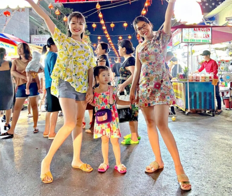 Khám phá thiên đường ăn vặt Chợ Cát Bi Hải Phòng