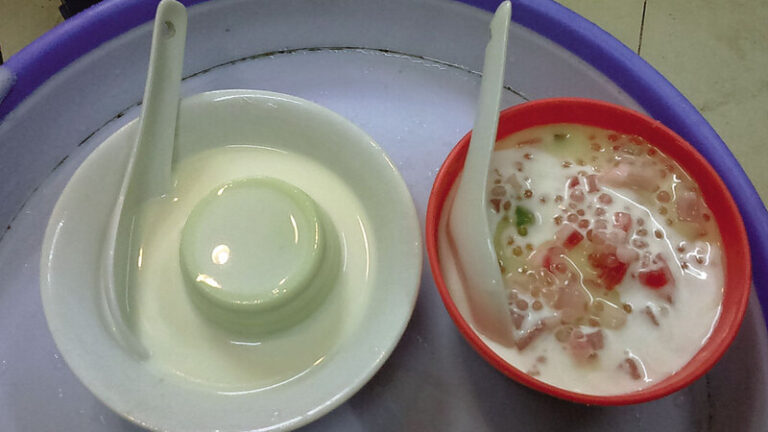 Top 12 quán chè gần đây ngon cho các tín đồ hảo ngọt